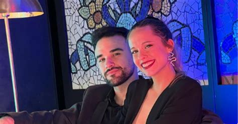 La Historia De Amor De Illo Juan Y Masi Todo Empezó Con Un Me Molas