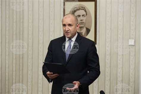 Президентът Румен Радев ще връчи третия мандат за съставяне на правителство на „Има такъв народ