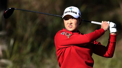 Minjee Lee Grabs 36 Hole Lead At Bmw Ladies Championship News Lpga
