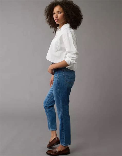 Ae Strigid Curvy Mom Jean