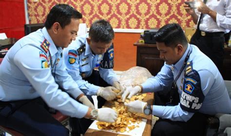 13 Paket Sabu Sabu Untuk Pesta Tahun Baru Di Lapas Banyuwangi Gagal