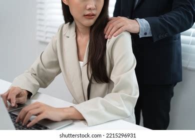 Sexsual Harassment Workplace Unhappy Female Employee库存照片 Shutterstock