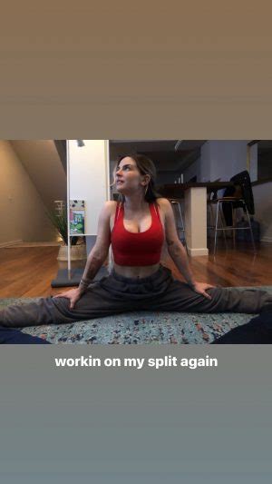 Jojo Doing The Splits Of The Day