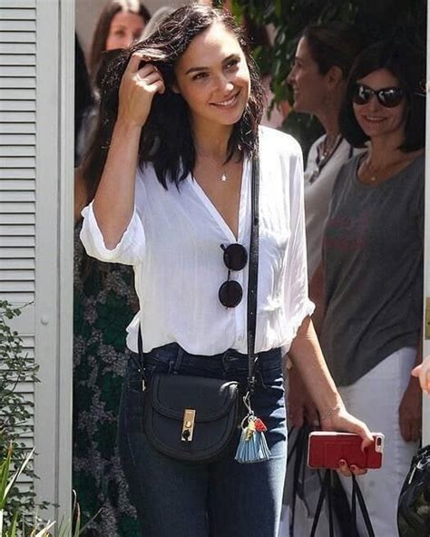 Pin De Danielle De Andrade Em Gal Gadot Belas Atrizes Atrizes