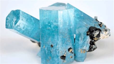 Aquamarine Properties And Characteristics Diamond Buzz