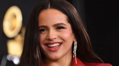 Singer Rosalía Matched Her Nails To Her Sweatpants Allure