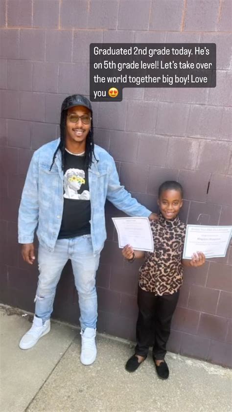 Beezyreacts Beezyreactsofficial • Instagram Photos And Videos