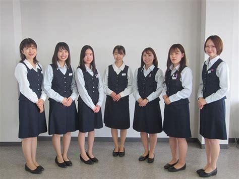 ボード「office Uniform」のピン【2024】 スーツ おしゃれ レディース Ol スタイル ファッション