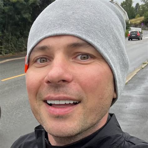 Evgeny Bolbat Uncle Up • Threads Say More