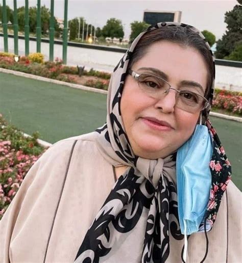 چشم آبی ترین خانم بازیگر ایرانی در آغوش عاشقانه آقاشون