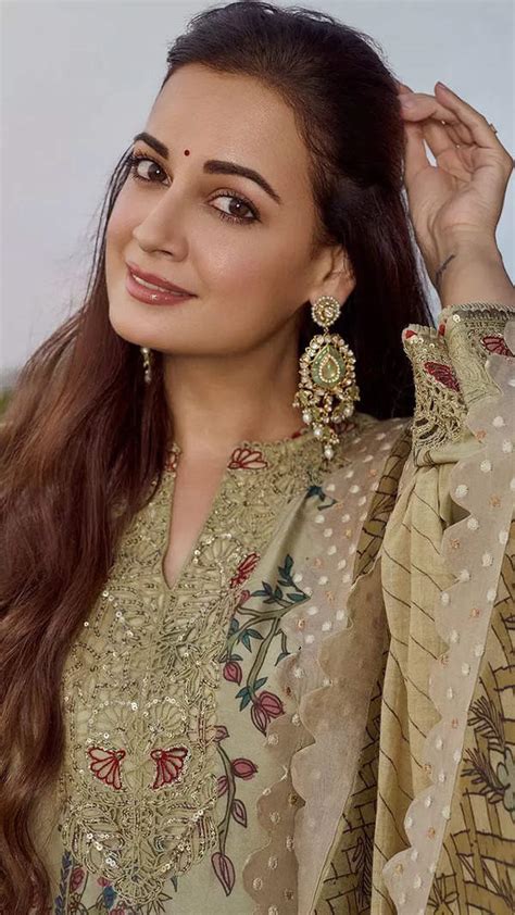 Super Singer Season 4 Winner Contestant Shubhadeep Das Chowdhury Bags The Trophy Times Of India