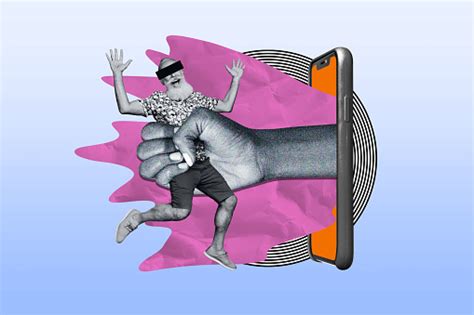 3d 크리 에이 티브 아트웍 템플릿 팔 잡기 중독성 애플 삼성 아이폰 현대 장치 사용자 고립 된 페인팅 배경의 콜라주 55 59세에 대한 스톡 사진 및 기타 이미지 Istock