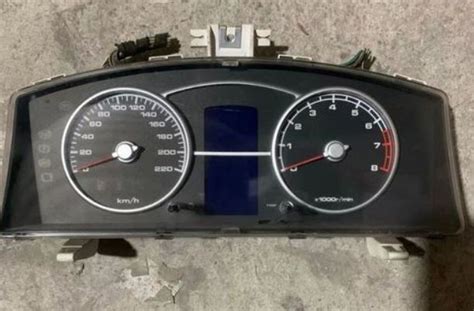 宝来仪表盘背光灯不亮怎么回事 有驾