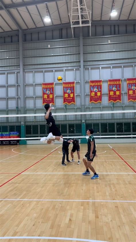 汪秉勳 防守不好怎麼練？ 不對⋯這是在練心臟。 Volleyball Winstreak Winstreakvolleyball Reels Volleychallenge