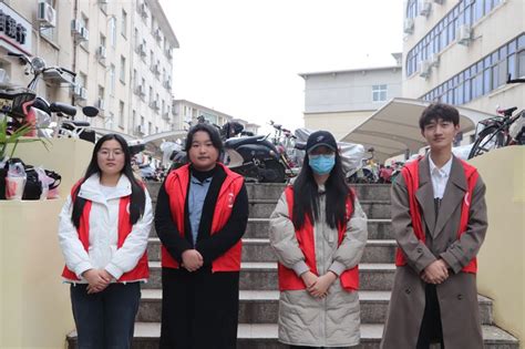 教师教育学院开展学习二十大我为同学办实事主题志愿服务活动 信阳师范大学教师教育学院