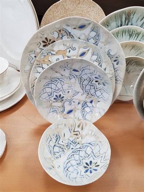 Уникално красив порцеланов сервиз за хранене 24 части Съдове Сервизи Прибори Банкя