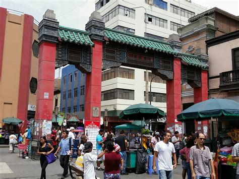 Piérdete Por El Sorprendente Barrio Chino De Lima Iberia Joven