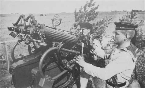 4联装PM M1910型马克沁重机枪可谓火力喷射器 重机枪 马克沁 步兵 新浪新闻