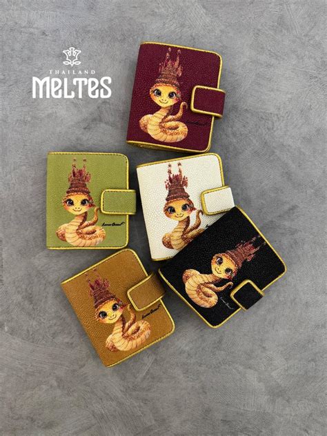 Meltes Эрхэм эмч нарын маань бэлгэ тэмдэг МОГОЙ юм байнаштээ 😍 ️💗 Эмч нартаа зориулаад ийм