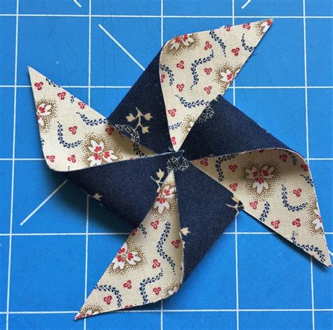 A Sentimental Quilter Make A Fabric Pinwheel