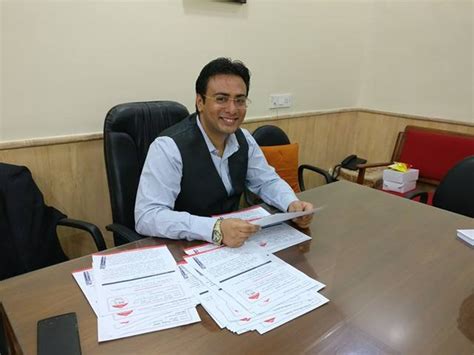 Varun L Rupani