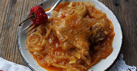 За каквото и да е Пилешка яхния с лук