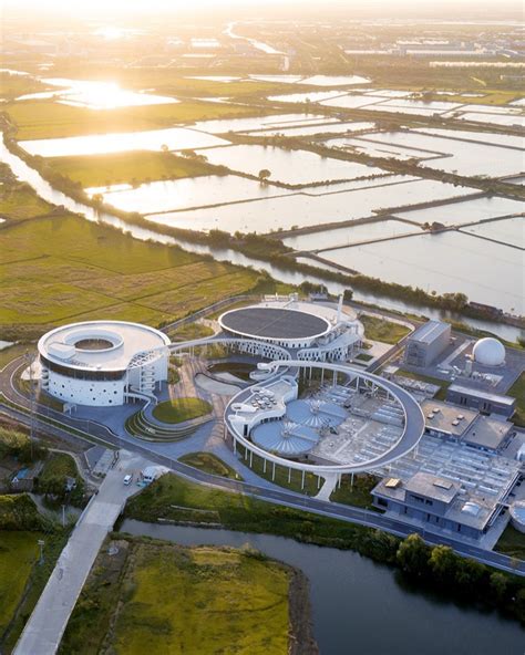 Parametricarchitecture Amazing Shot From The Concrete Curvatures Of