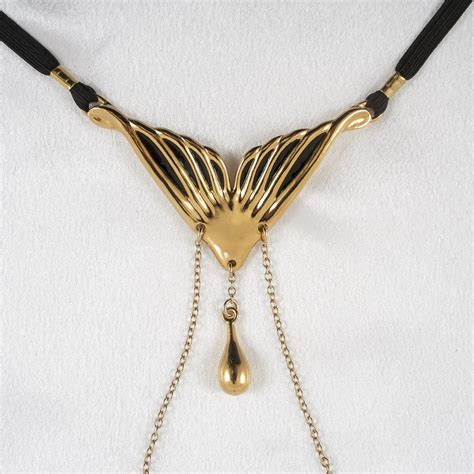 Mermaid Tail G String With Pleasure Pendant In Gold Or Silver