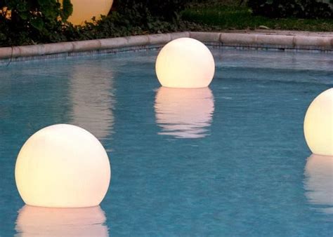 ЛАНДШАФТНЫЙ ДИЗАЙН ДАЧИ Садовые светильники на солнечных батареях