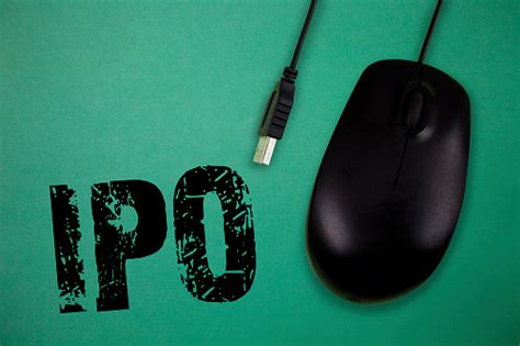 단어 쓰기 텍스트 Ipo입니다 아주 대 비즈니스 개념 투자자로 대 중에 게 회사에서 발급 하는 주식의 첫 판매 가격에 대한 스톡 사진 및 기타 이미지 Istock