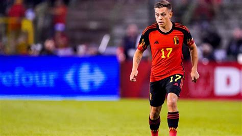 Diables Rouges Leandro Trossard Frappe De Plus En Plus Fort à La Porte
