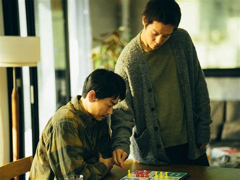 主演・菅田将暉『cloud クラウド』緊迫した空気を収めた場面写真6点公開 意味深なコピーが添えられた本ポスターも の画像・写真 ぴあ映画