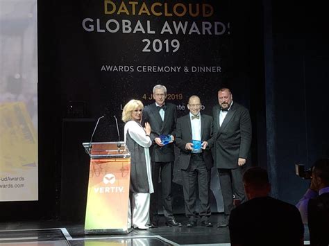 Cbre Data Center Solutions On Linkedin Win Datacloudawards Datacenter Worldclass Advisory