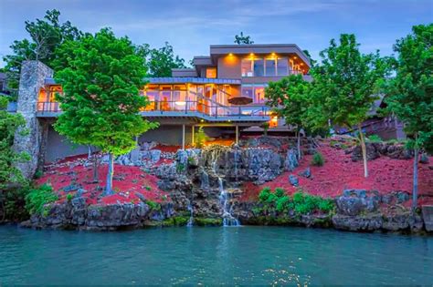 Luxurious Glass Mansion Overlooking Lake Of The Ozarks Osage Beach