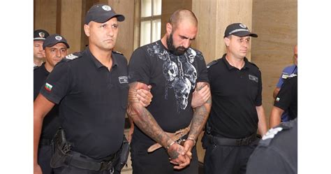 Чавдар от Лозен обвинен в двойното убийство иска да го пазят от линч Обзор