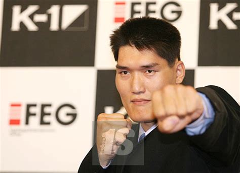 김영현 눈빛으로 말한다