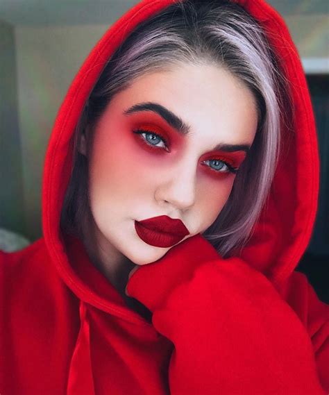 Pin By Chrissy Bowers On Eye Makeup Wonder Woman Makeup Red Riding