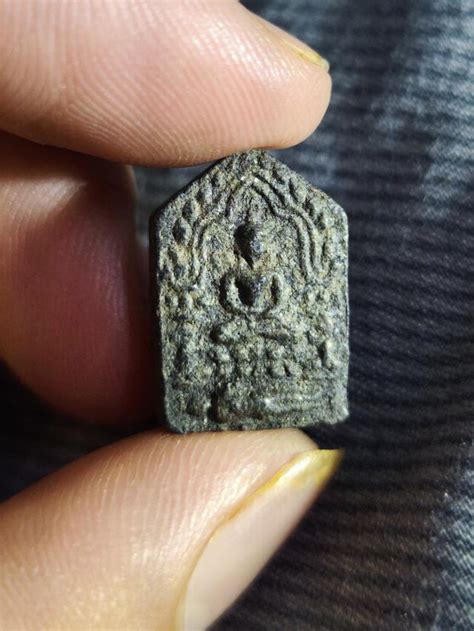 พระขุนแผนพรายกุมาร พิมพ์เล็ก หลวงปู่ทิม Ennxo