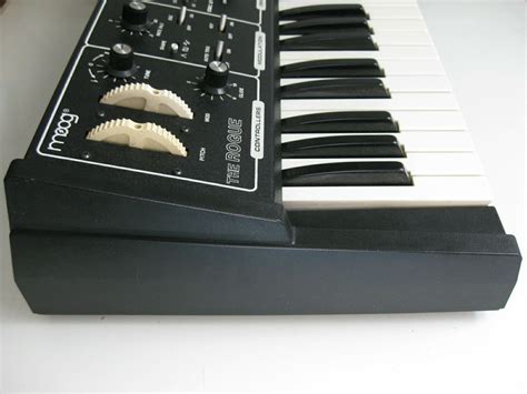 MATRIXSYNTH Vintage Moog Rogue Synthesizer Keyboard SN