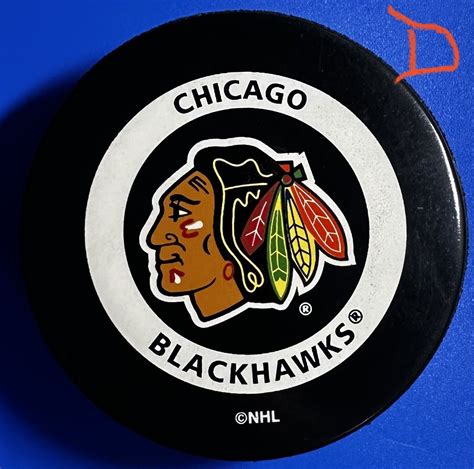 1996 1999 Nhl Official Game Puck Of The Chicago Blackhawks Ebay