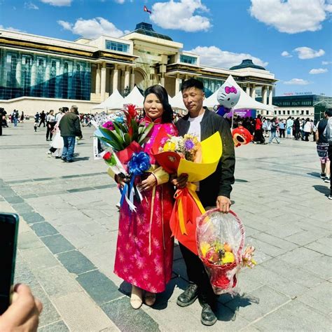 Үзмэрч С Баярцэцэг Дээрхийн заяа ТББ Хүнд хэтэрхий олон бодол маш их ачаа болдог Хамгийн