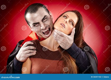 Female Vampire Bites Willing Victim Howregistry