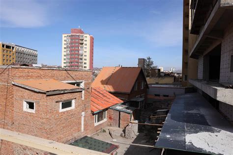 МҮИС ийн зөвшөөрөлгүй барилгын ажлыг зогсоох албан шаардлага хүргүүлжээ