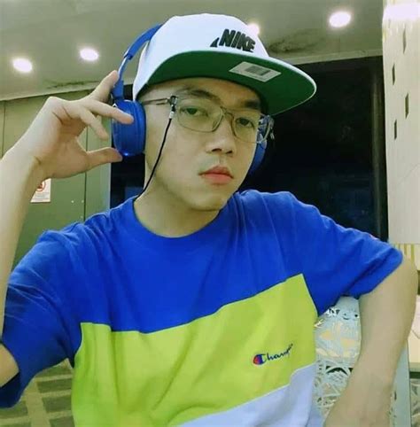 Tin မြက်တော့ ဝအောင်စားပါ ကွယ်” 🥴🥴 Facebook