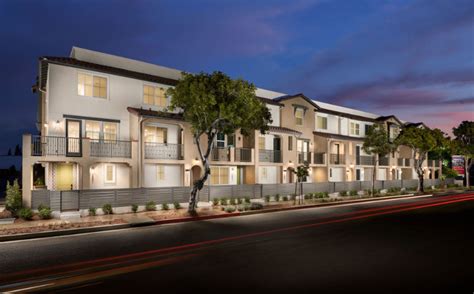 City Ventures Unveils Rosewood Village In Commerce
