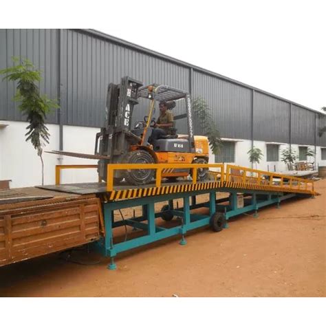 Strong Merrit Hydraulic Container Loading Ramp At Best Price In Coimbatore Merrit Techno