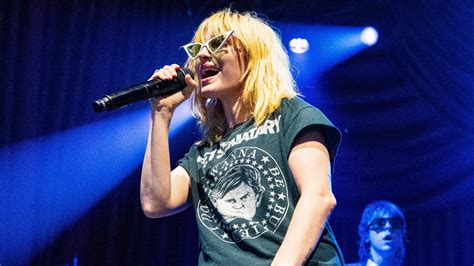 While Hayley Williams Drops New Solo Album Fans Wonder Whats Next For Paramore