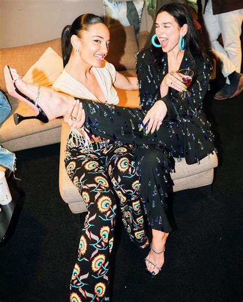 Dua Lipas Feet