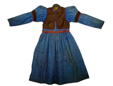 Буриад дээл Аливаа үндэстэн Буриад ЗОН ᠪᠤᠷᠢᠶᠠᠳ ᠮᠣᠩᠭᠣᠯ