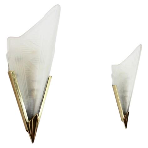 Glamorous Art Deco Glass Wall Lamp At 1stdibs